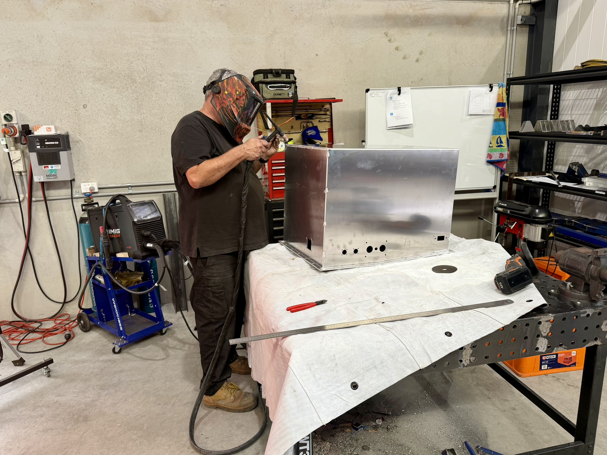 Custom Battery Box | Nissan Patrol - Australian Electric Vehicle ...